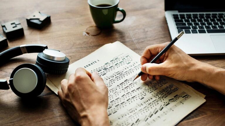 A Guide to Understanding Music Theory for Beginners