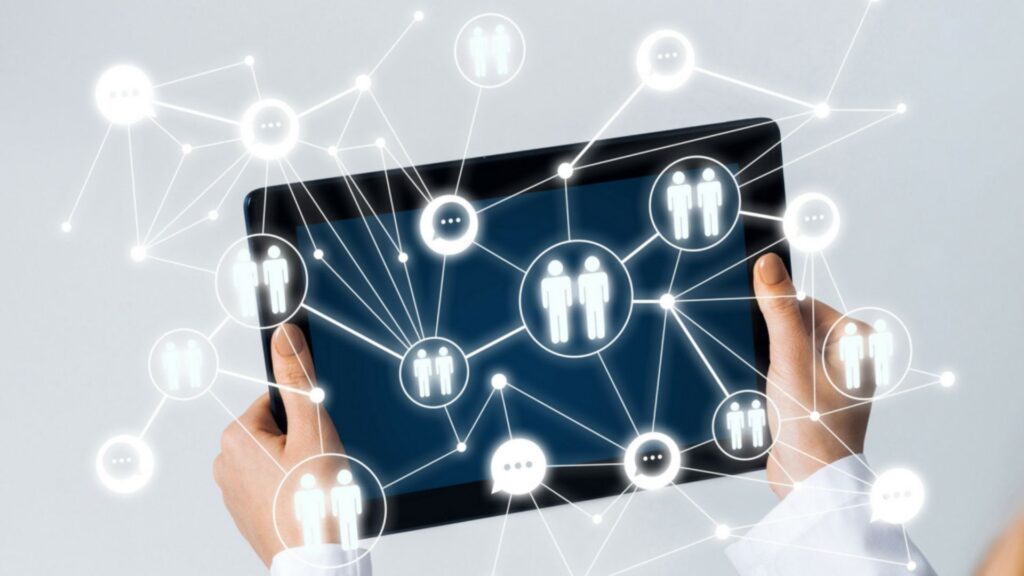 How Businesses Use LinkedIn to Build Professional Networks
